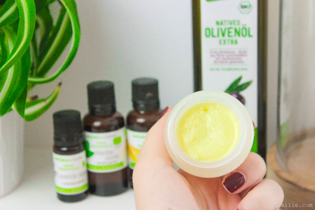 Baume Apaisant pour Piqûres d'Insectes Fait Maison | Homemade Bug Bites ...